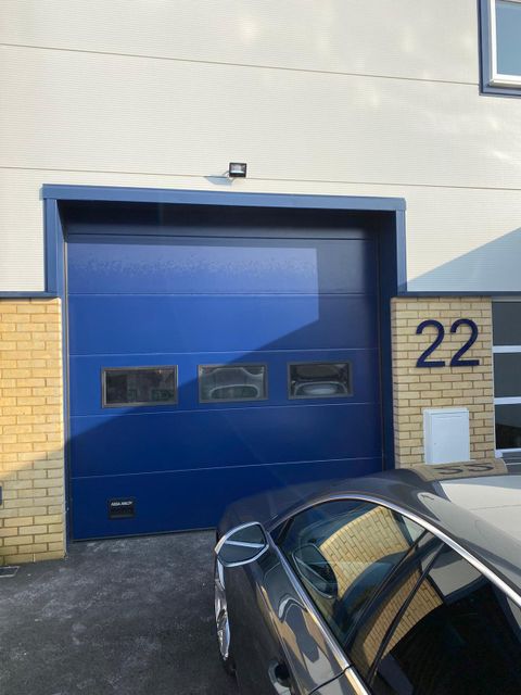 Assa Abloy Overhead Sectional Door (O1042P) 3140 x 2980mm | Enviromate